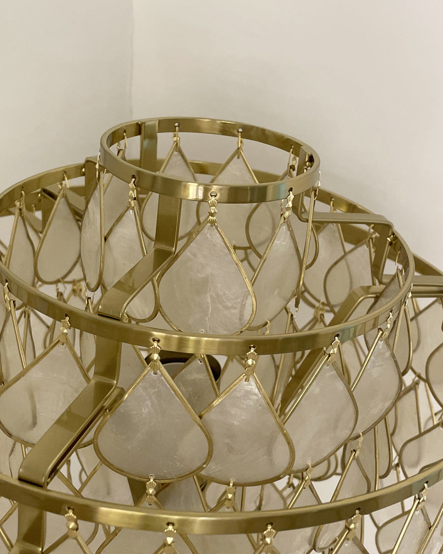Golden Arc Scallop Shade Floor Lamp– SevernLighting